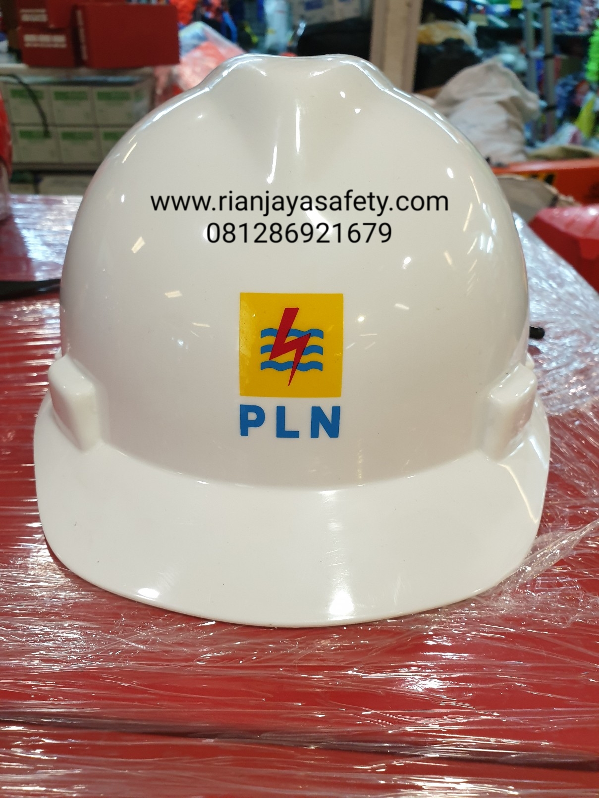 Helm custom PLN - RIANJAYA
