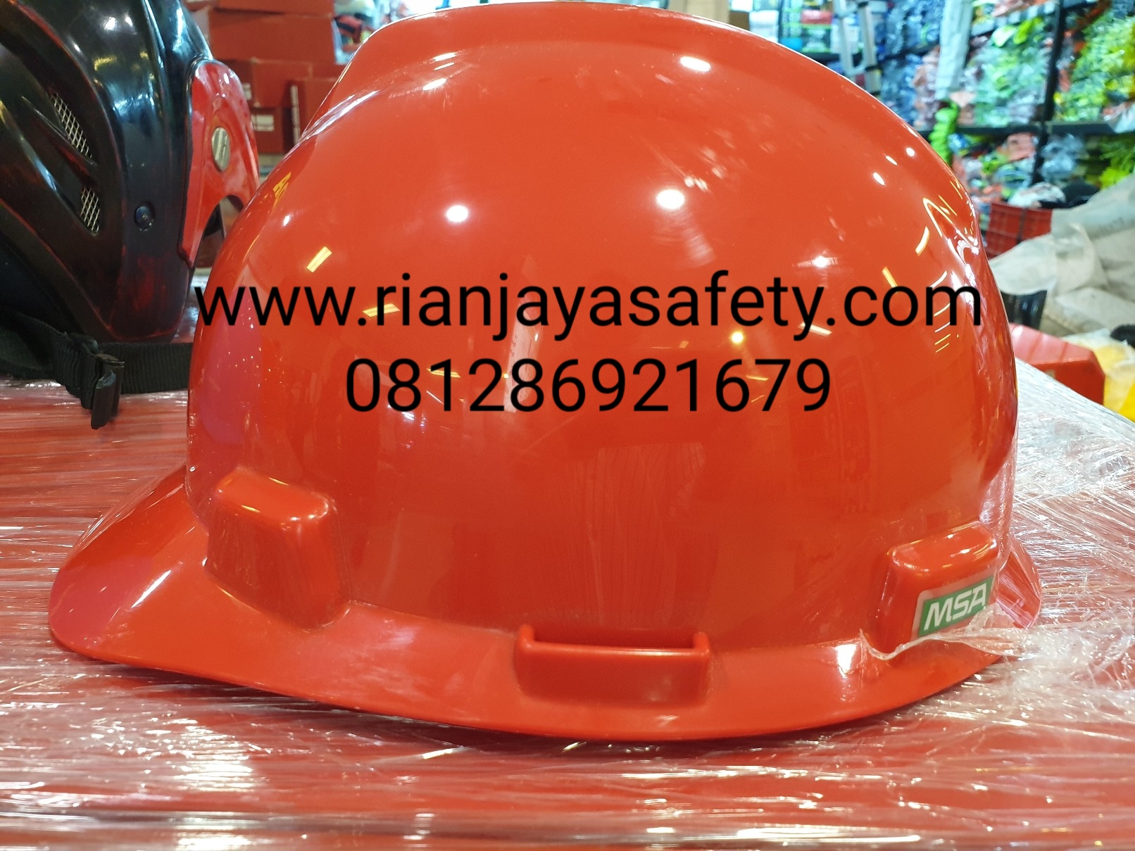 Helm custom PLN - RIANJAYA